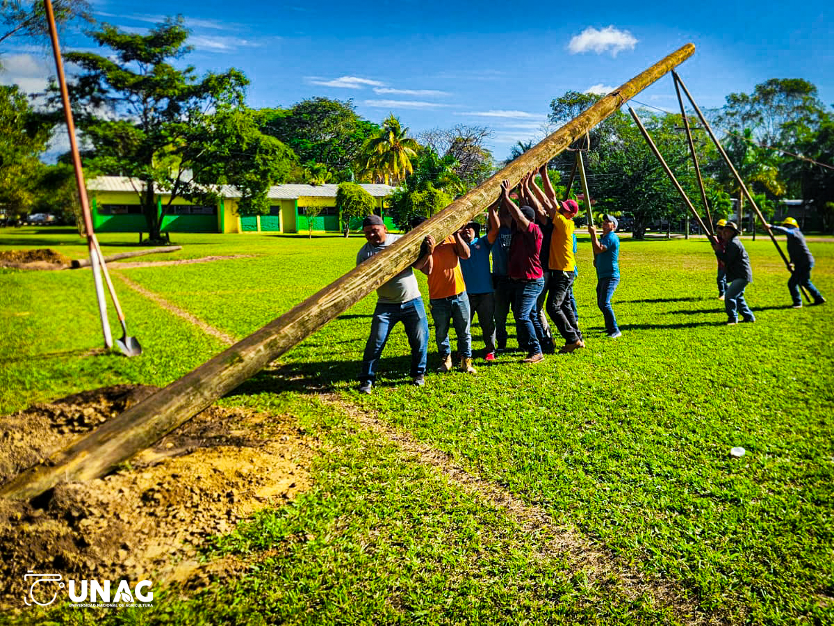 SE ILUMINARÁ LA «ADÁN RIVERA» | Blog UNAG